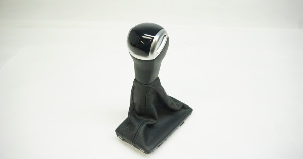 Shift Knob and Boot 83B713139B